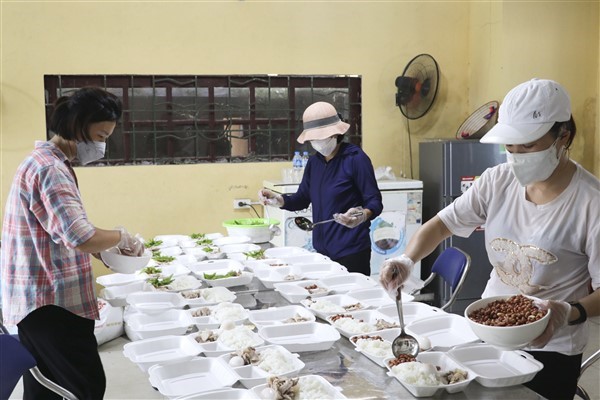 “Doan Ket Kitchen” shows the warmth, compassion, sharing, and joining ...