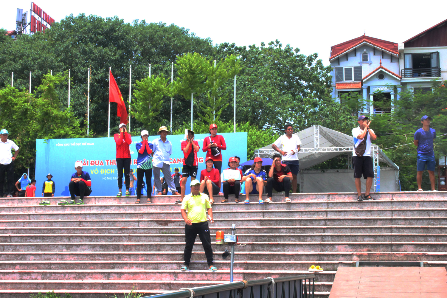Hà Nội đứng nhất toàn đoàn giải Đua thuyền canoeing vô địch trẻ quốc ...