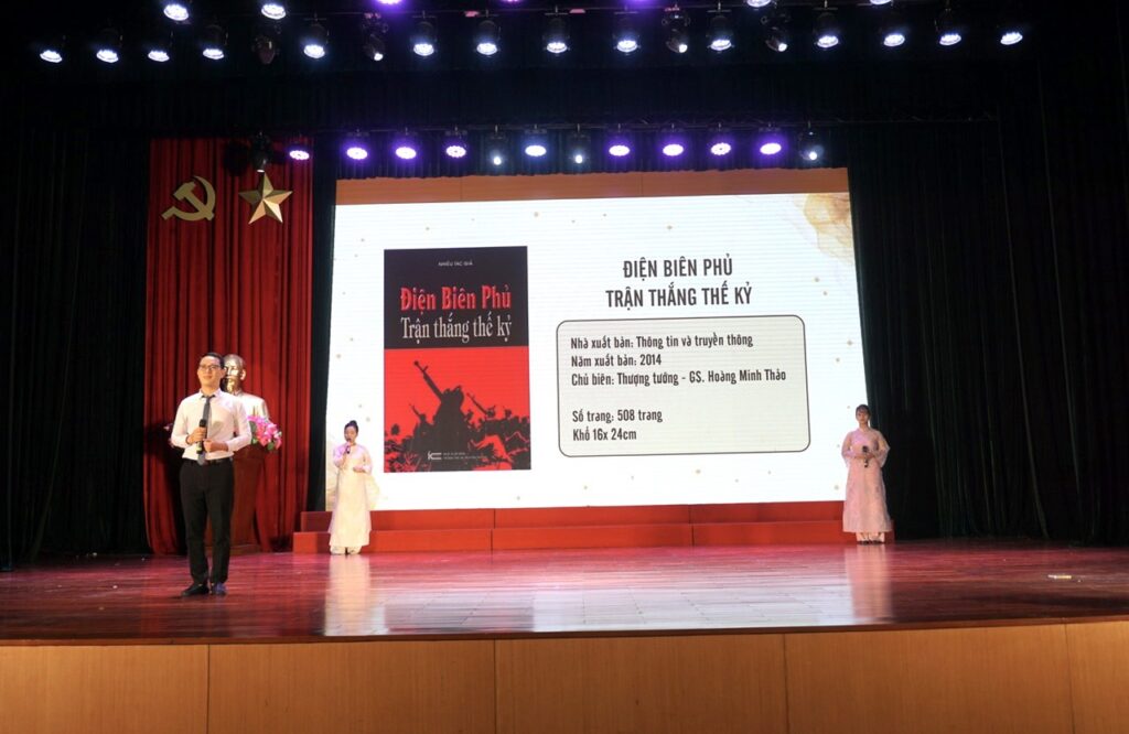 Tổng duyệt chương trình tham dự Liên hoan Cán bộ thư viện Toàn quốc ...