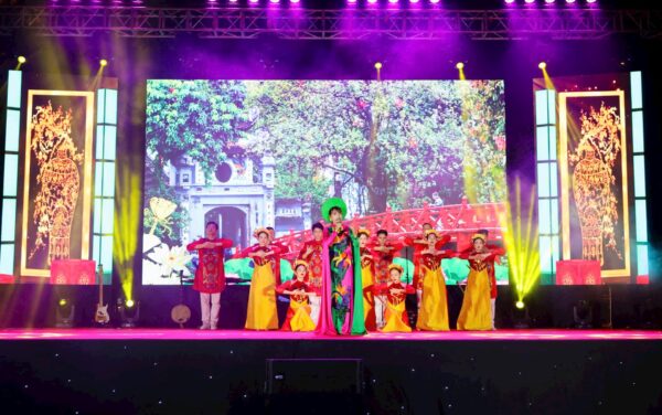 “The Sounds of Vietnamese Land”: The Vitality of Traditional Musical ...